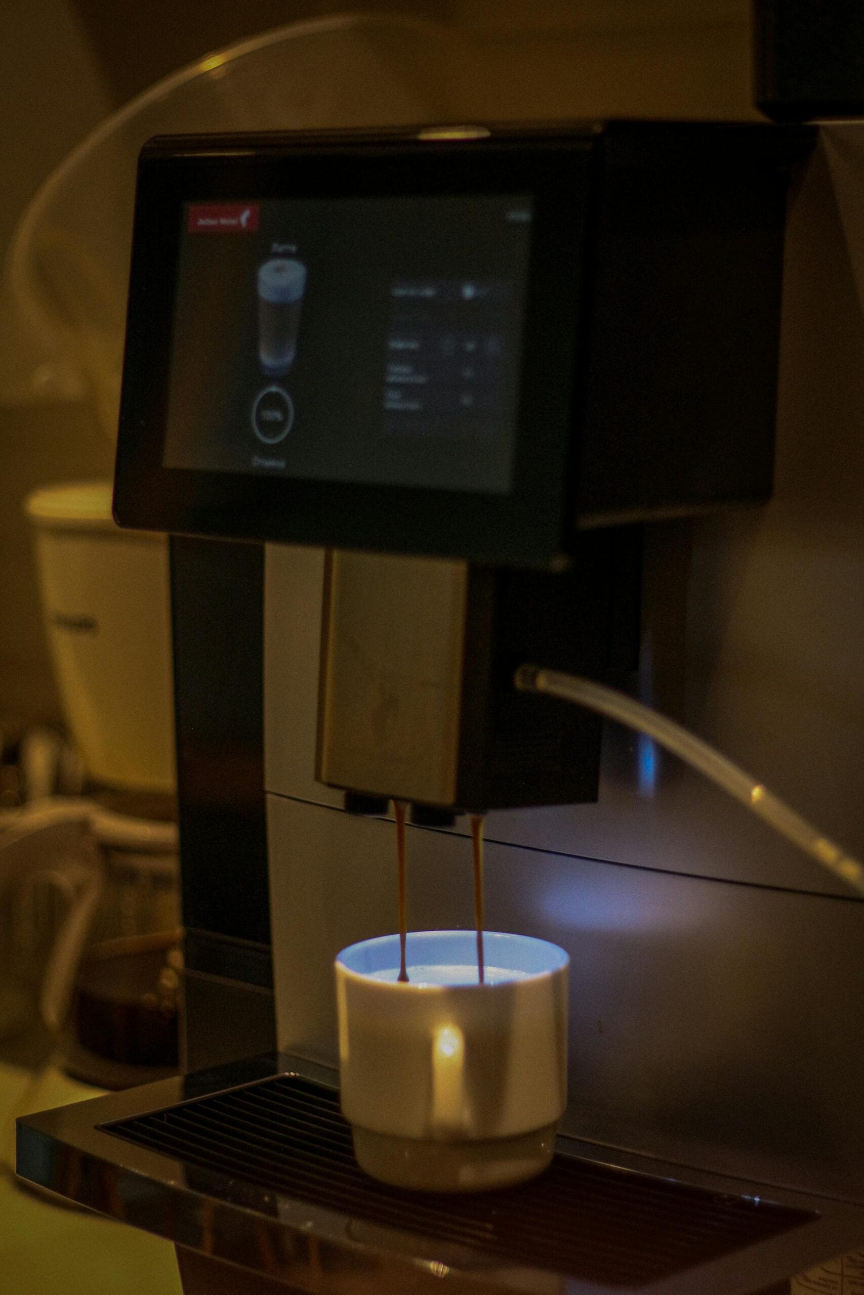 Semi-Automatic vs Fully Automatic Espresso Machines - The Mug Mentor